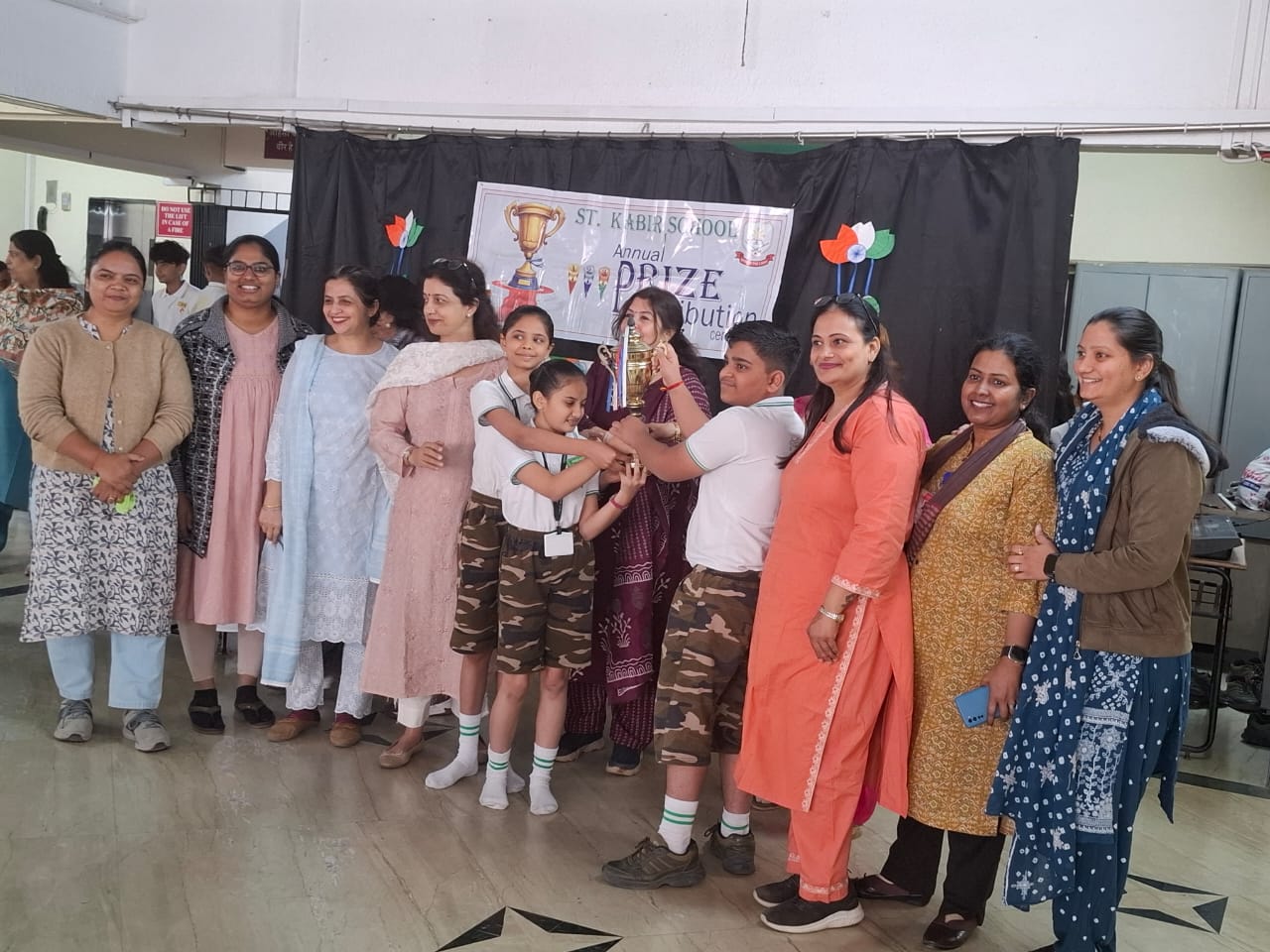 Annual Prize Distribution – Best School In Ahmedabad,Best CBSE school ...